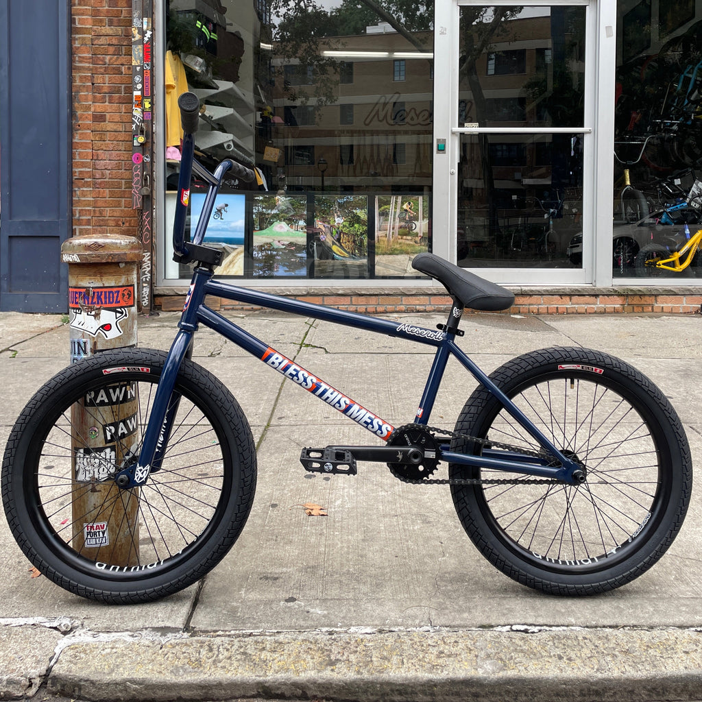 Custom BMX Bikes — Meseroll